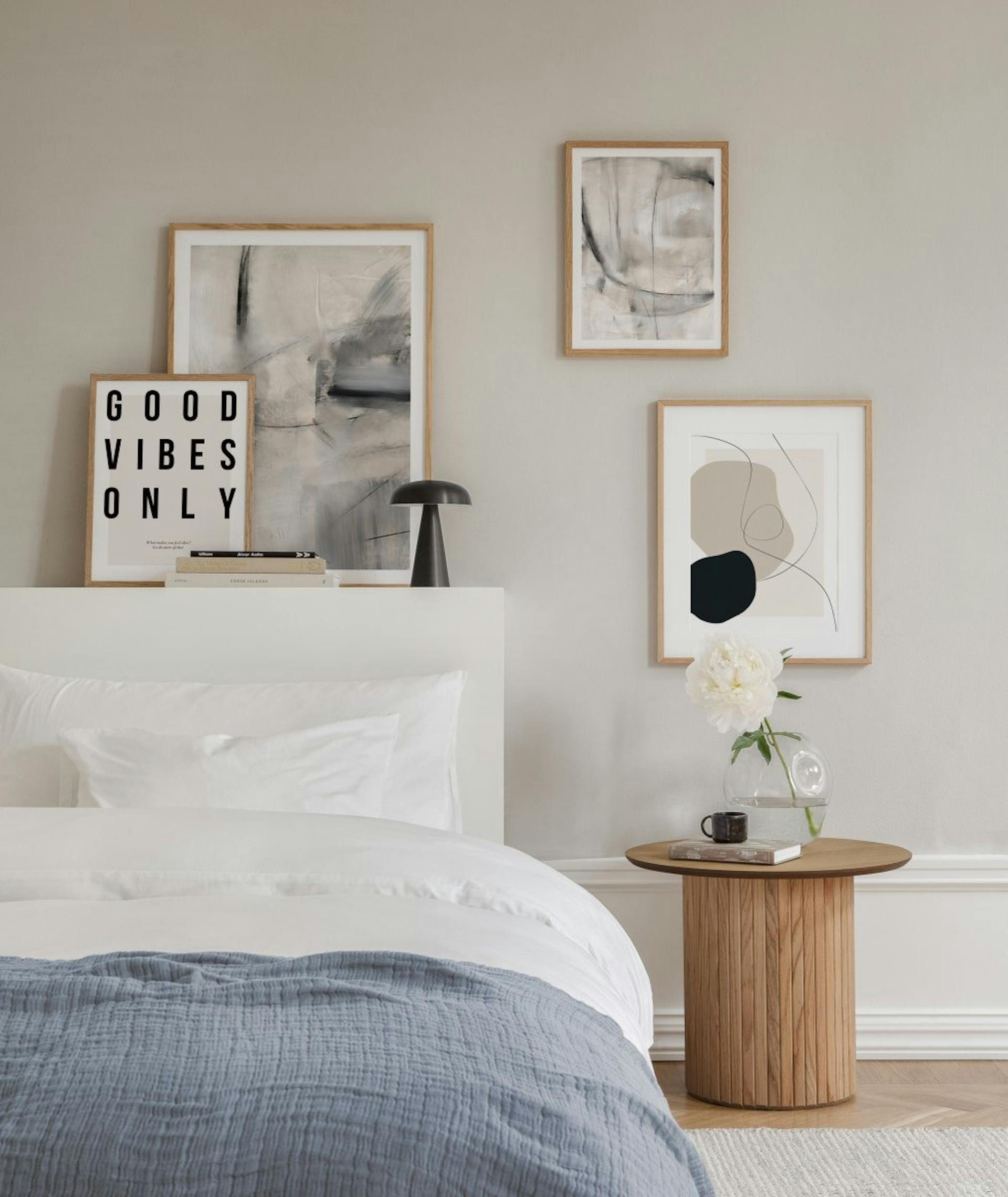 Soft Vibes Print – Abstract Poster Art for a Calming Bedroom | Desenio