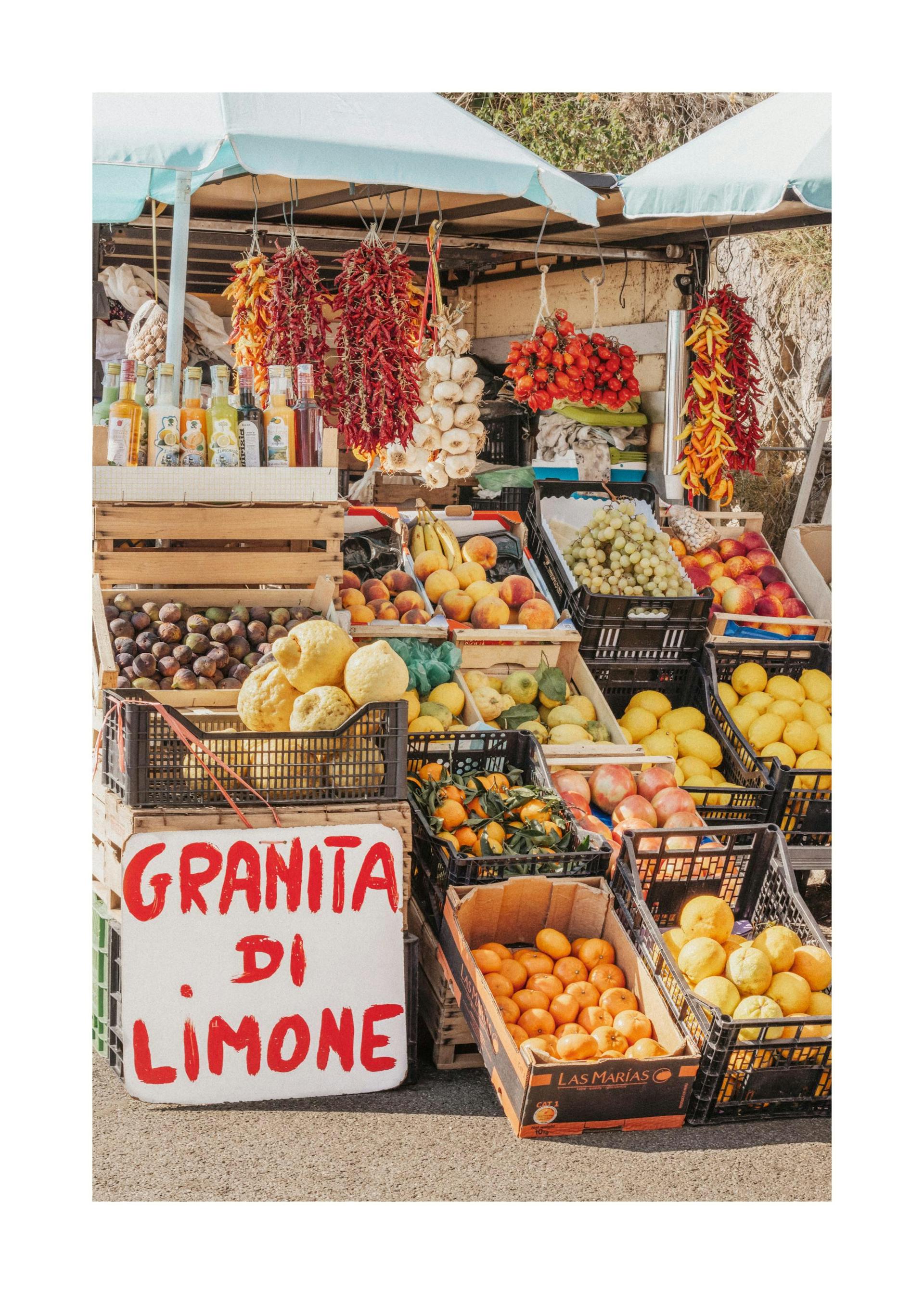 Bellagio Street Print – Italian Street Photography Poster | Desenio