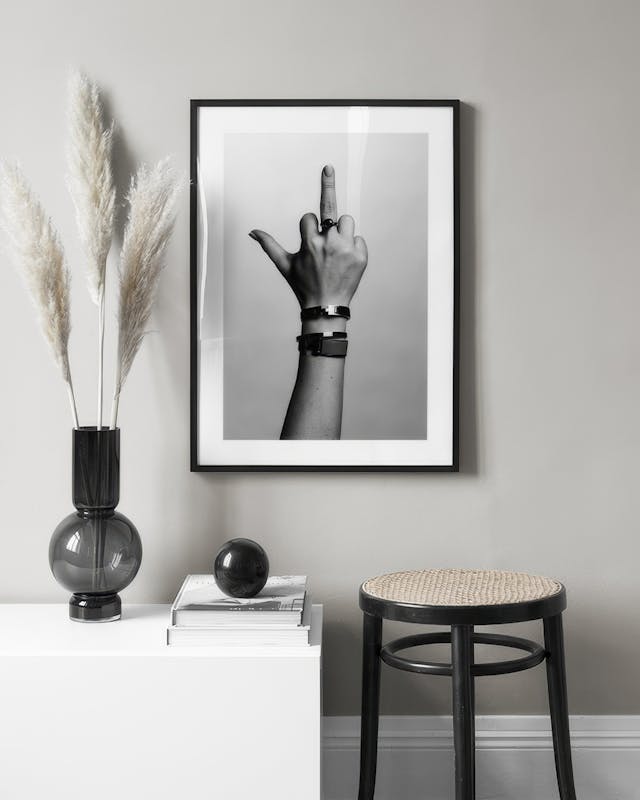 The Finger Affiche - Doigt noir et blanc - desenio.fr