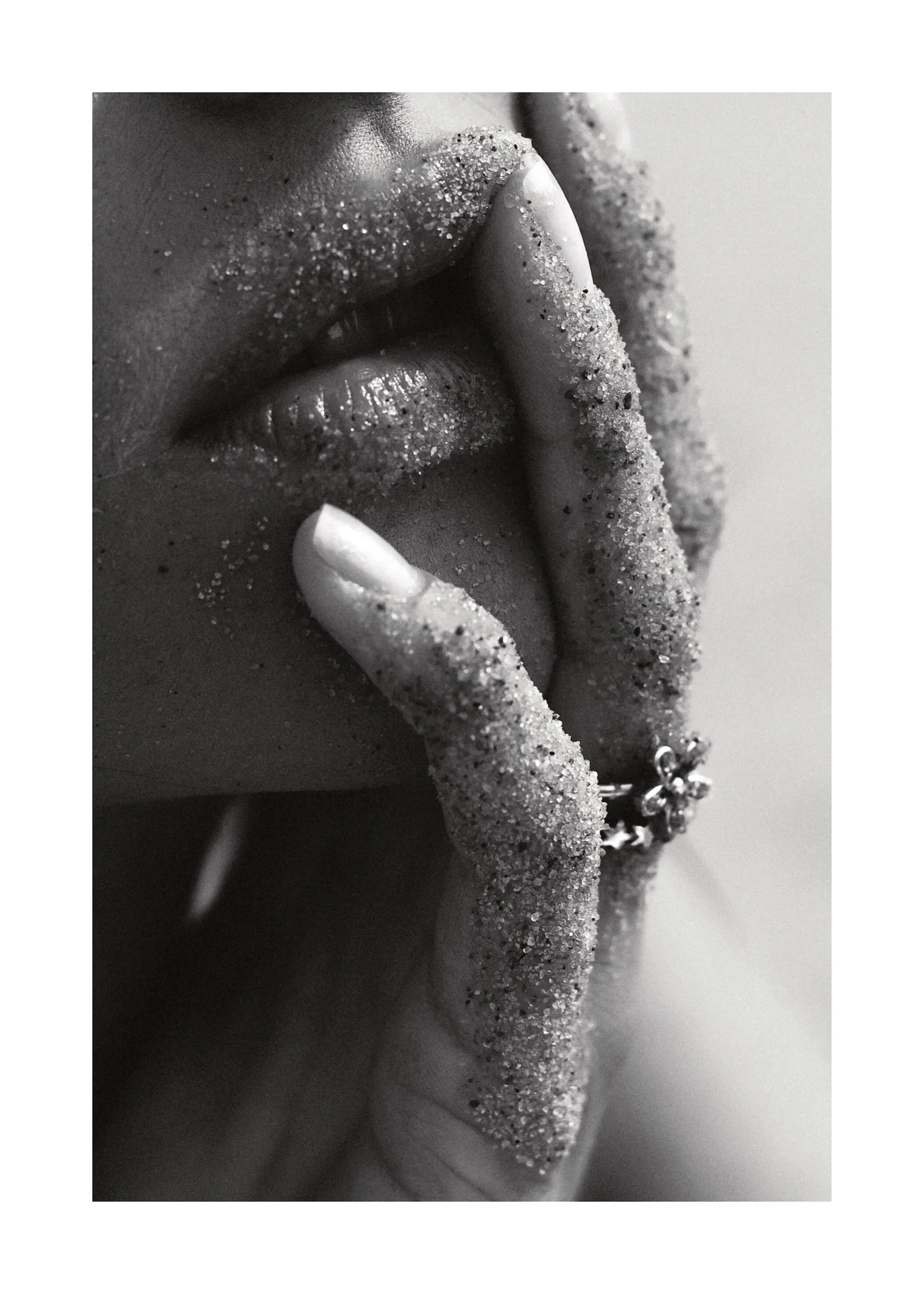 Morning Diva Print – Black and White Poster | Desenio