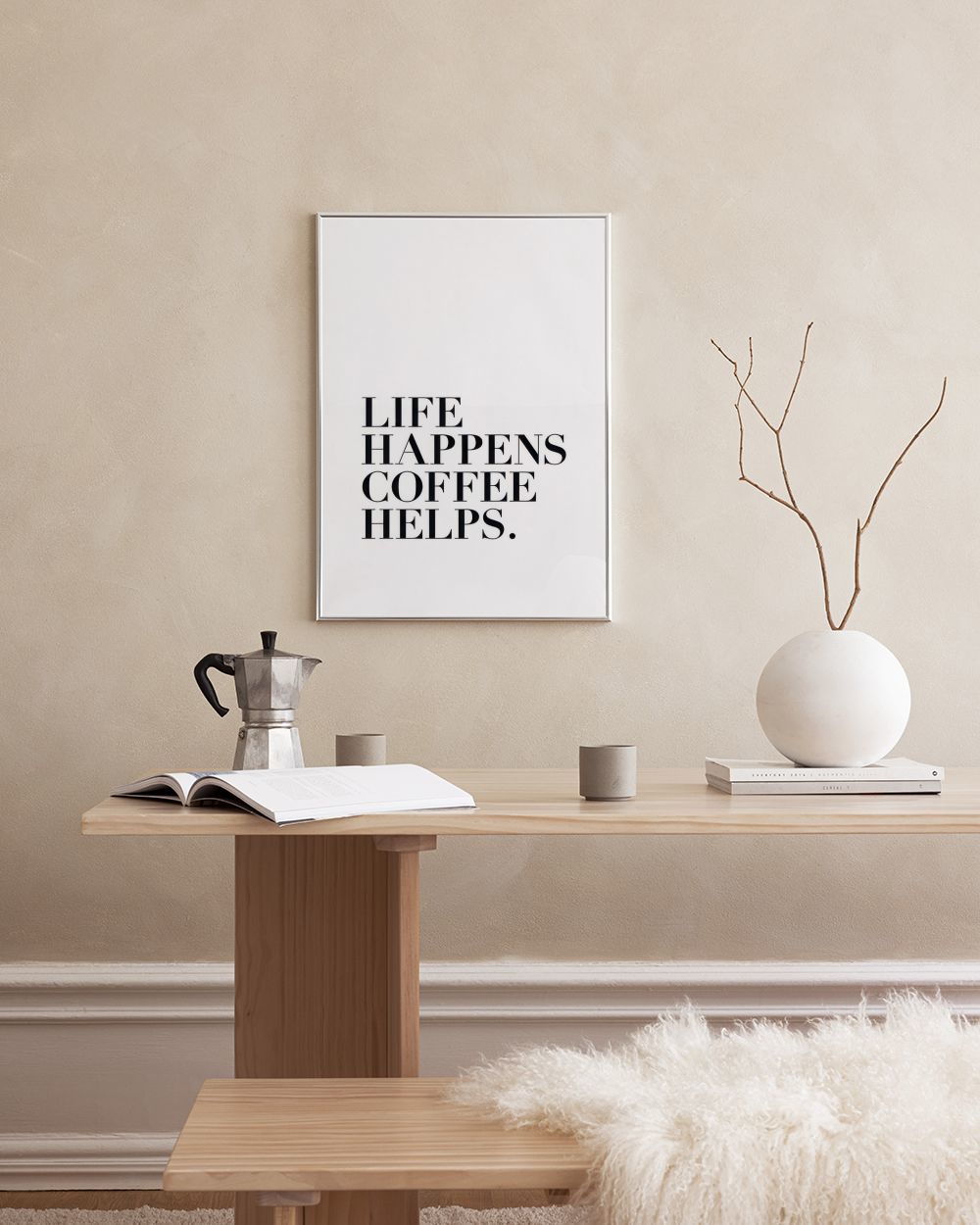 Life Happens Coffee Helps Poster – Schwarzweiß | Desenio