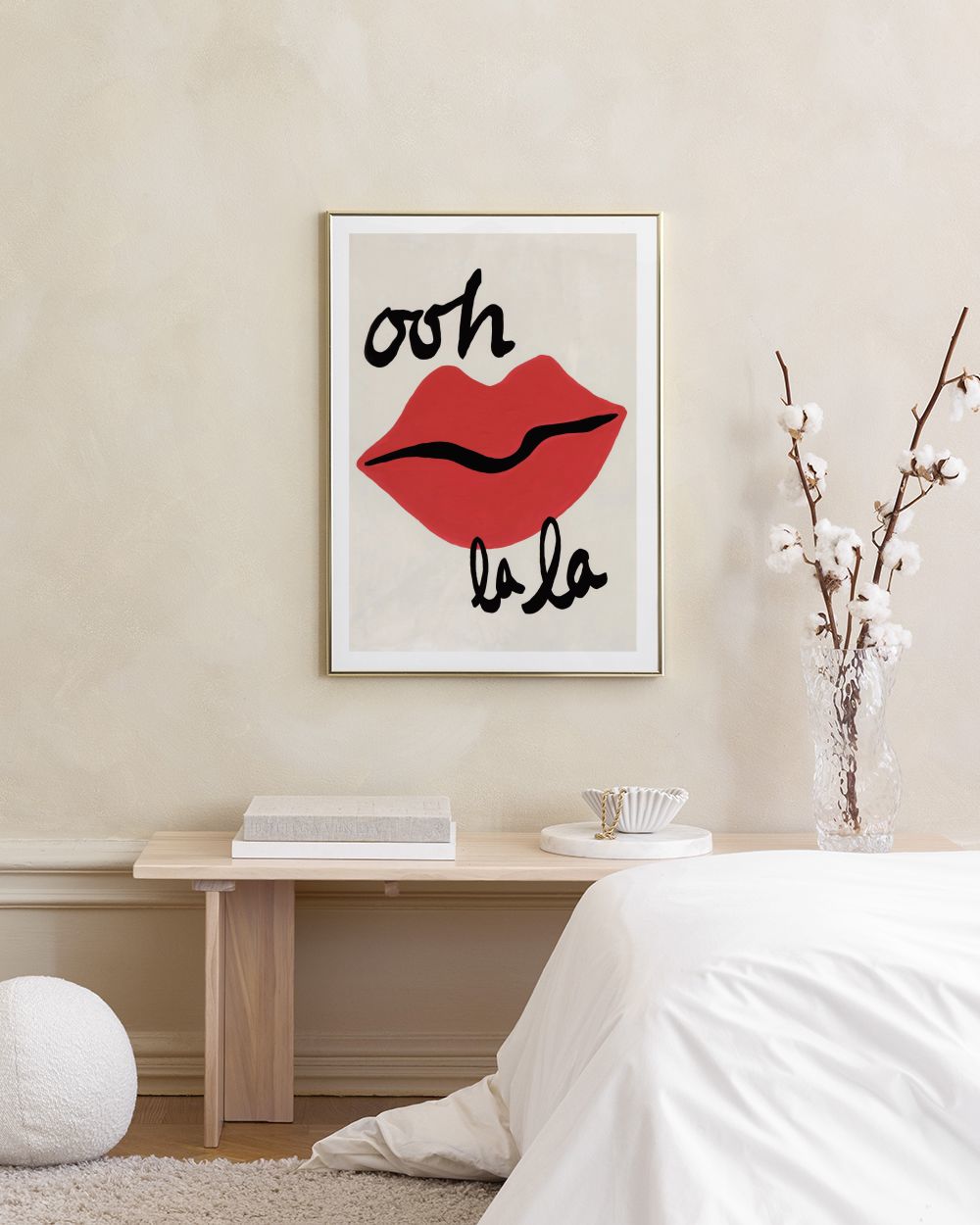 Red Lips Poster - Graphical red lips - desenio.com
