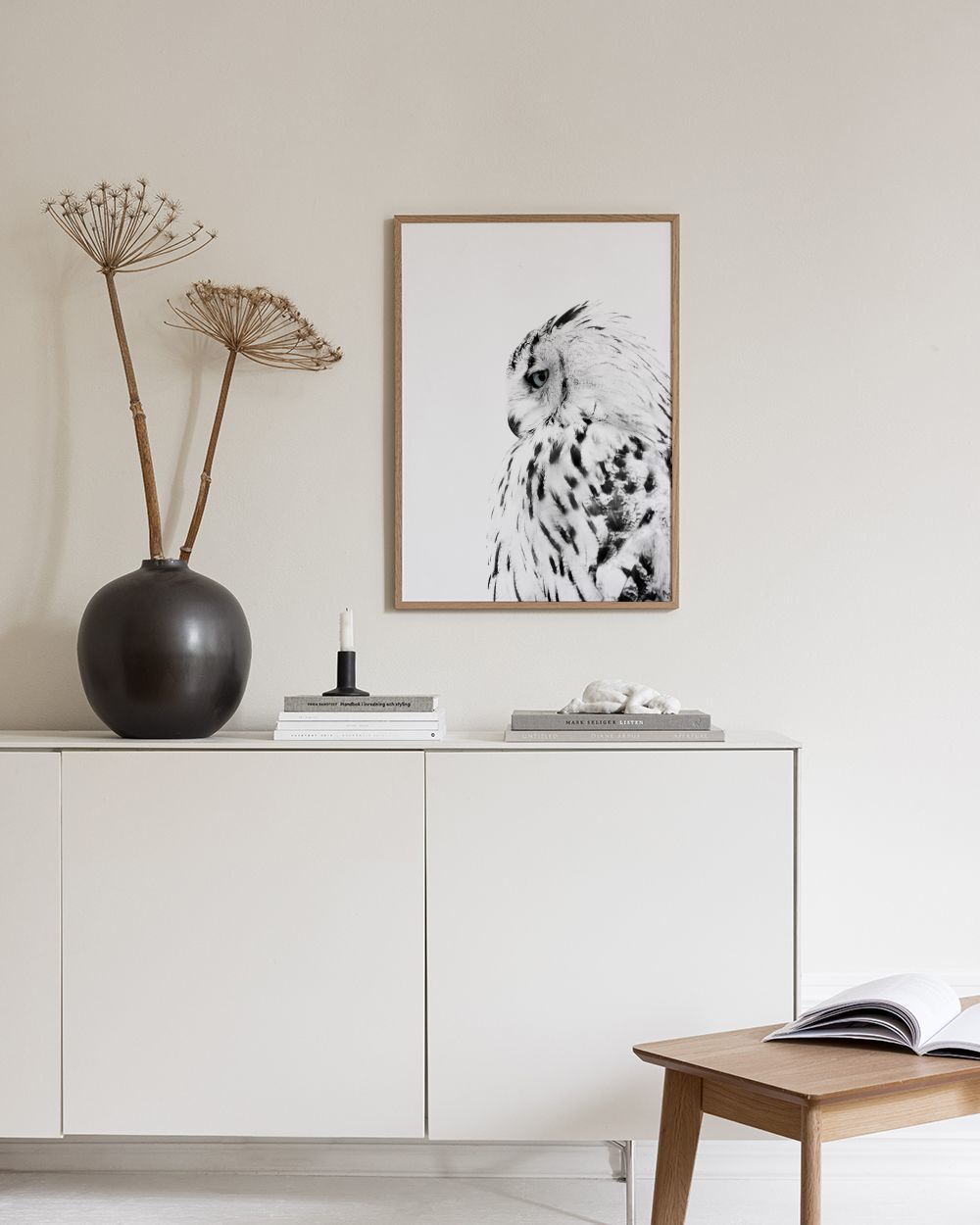 Photo poster with a white owl | Scandinavian art – desenio.com