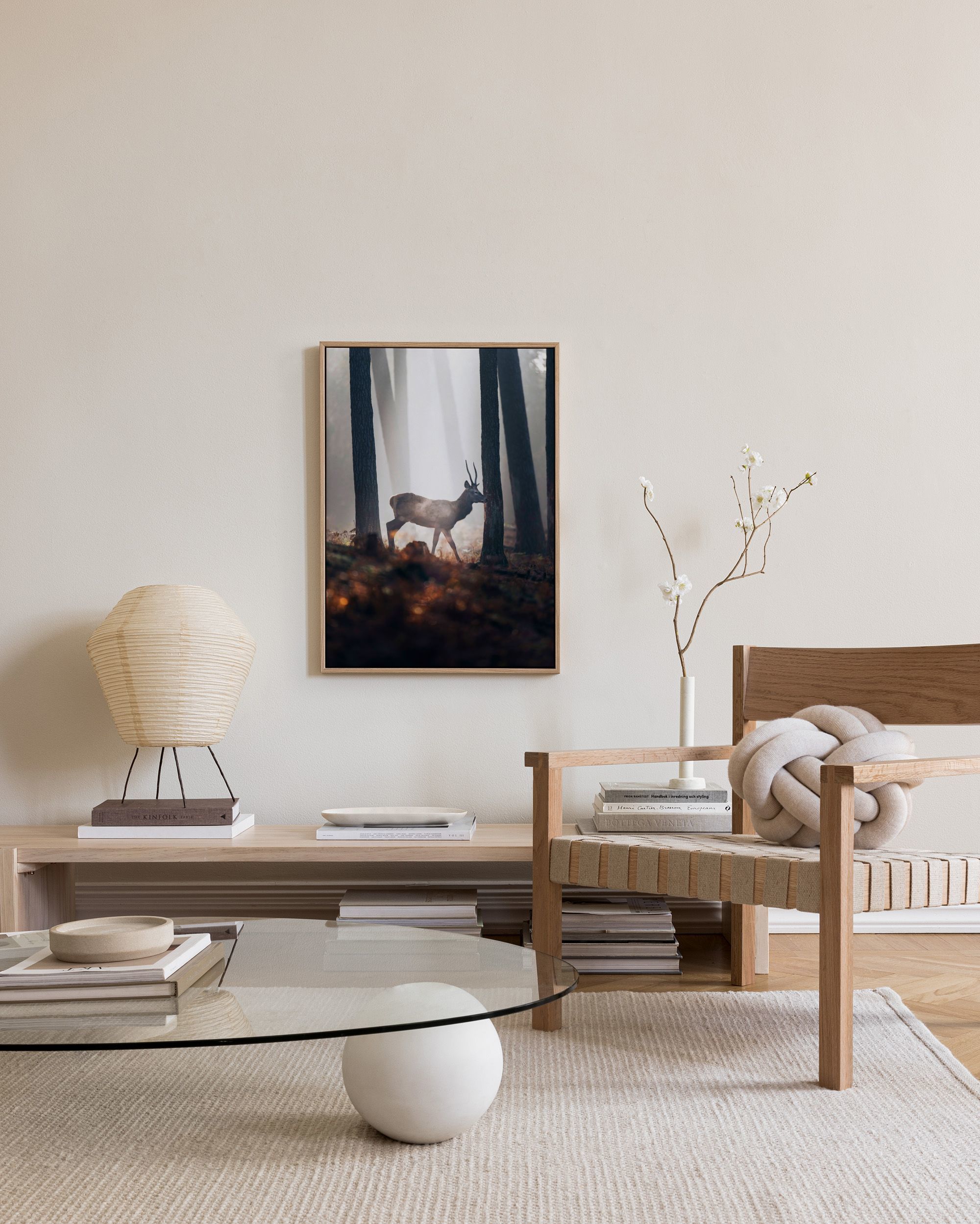 Red Deer Canvas – Hert in Mistig Bos | Natuur Wanddecoratie | Desenio.nl