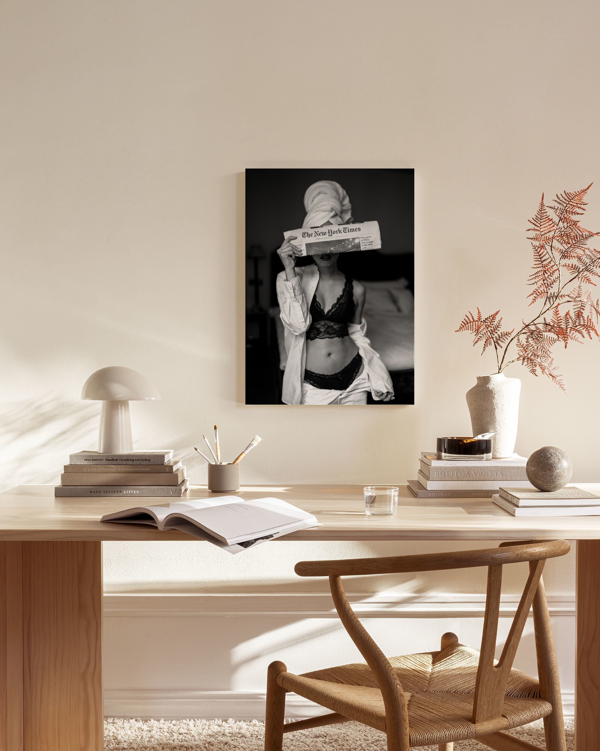 Morning Diva Canvas Print – Stylish Black & White Print | Desenio